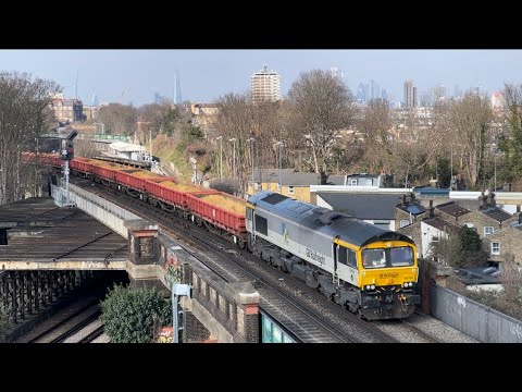 Freight Train - GBRf 66793 - YouTube