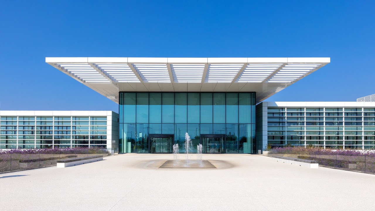 L'inaugurazione di Philip Morris IMC | Philip Morris Italia - YouTube