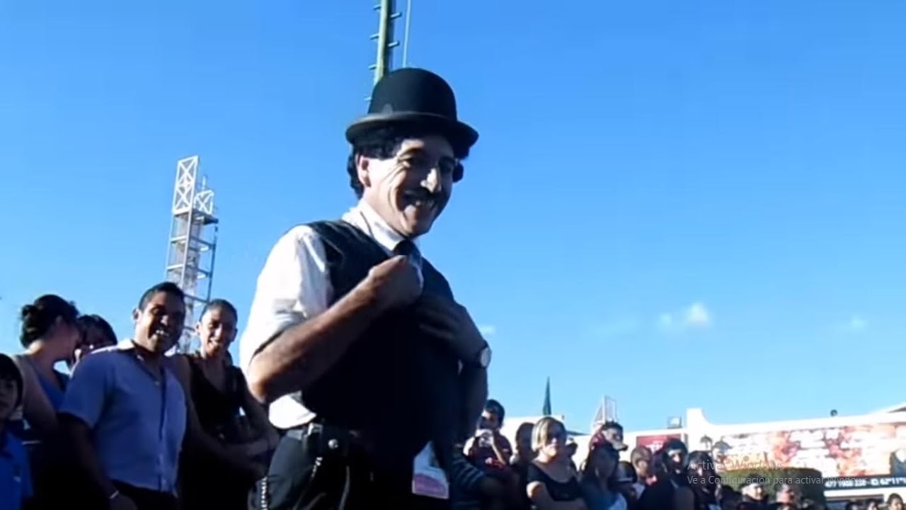 MIMO CHARLES CHAPLIN EN FERIA DE LEON GTO HD - YouTube