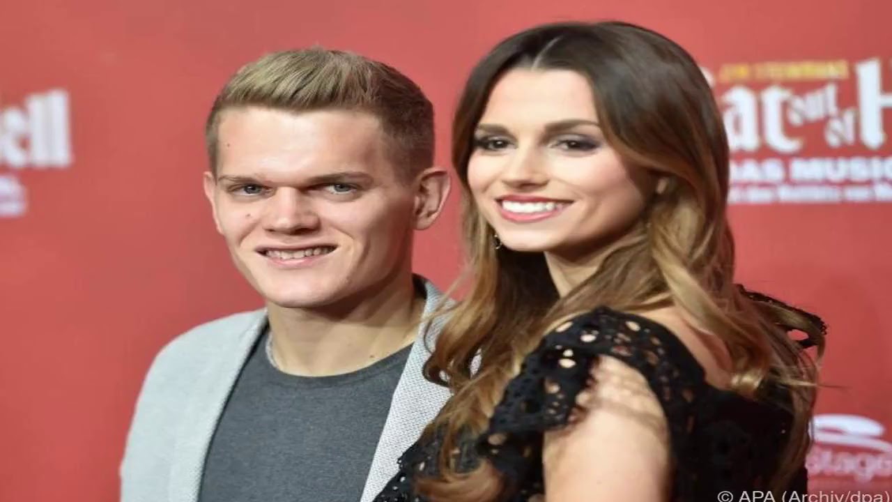 Fußball-Nationalspieler Matthias Ginter (26) und seine Frau Christina ...