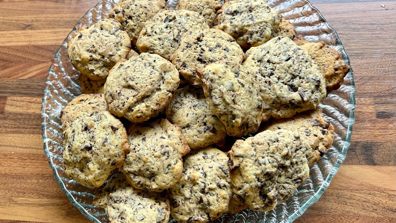 Suklaa cookies-keksit - YouTube