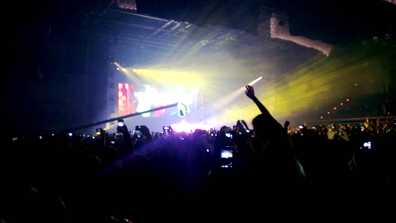 Tiesto College Invasion Tour - SJSU - 03-05-2013 - YouTube