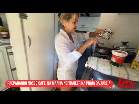 Preparando nosso café 🍵 da manhã no trailer as margens da praia 🏝️ da Jureia 