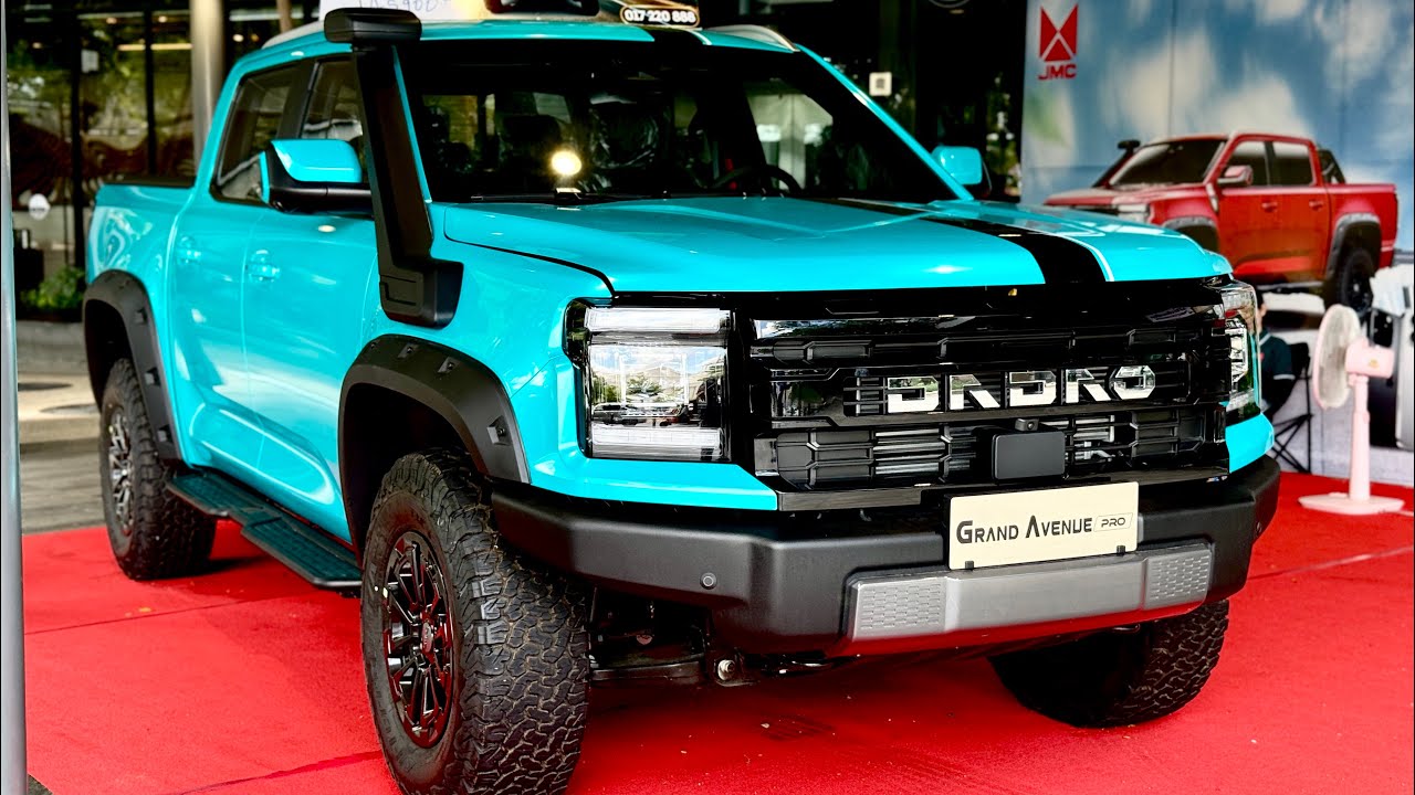 2025 JMC Grand Avenue Pro - Best OffRoad Pickup! - YouTube