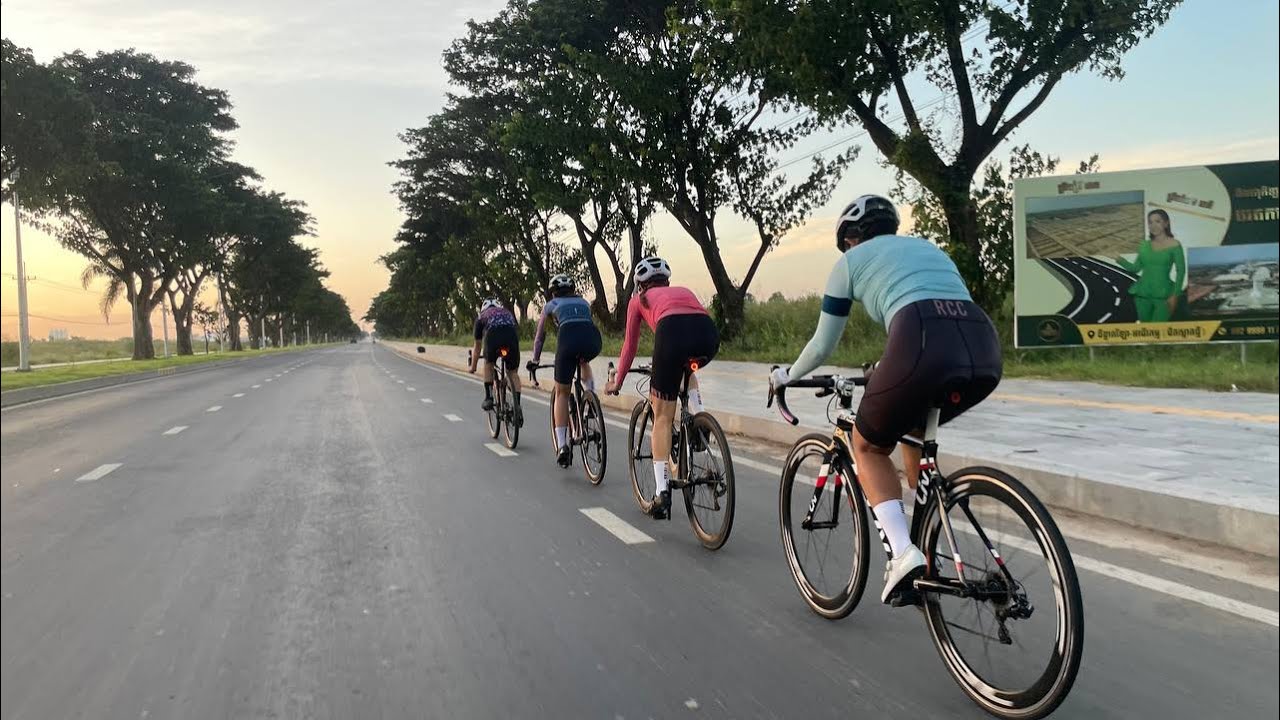 Early bird cycling #cycling #cyclinglife #mtb - YouTube