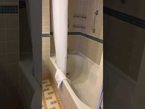 P&O Azura suite L106 - YouTube