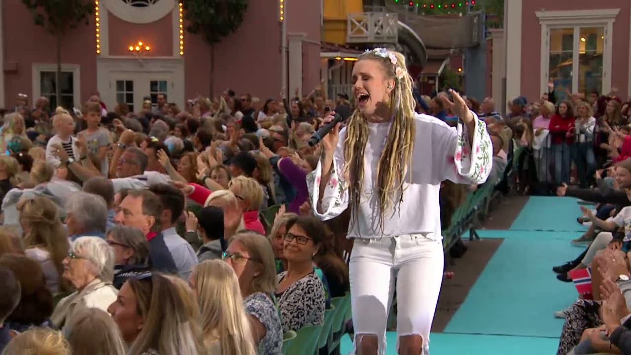 Aninia - Evighet - Lotta på Liseberg (TV4) - YouTube