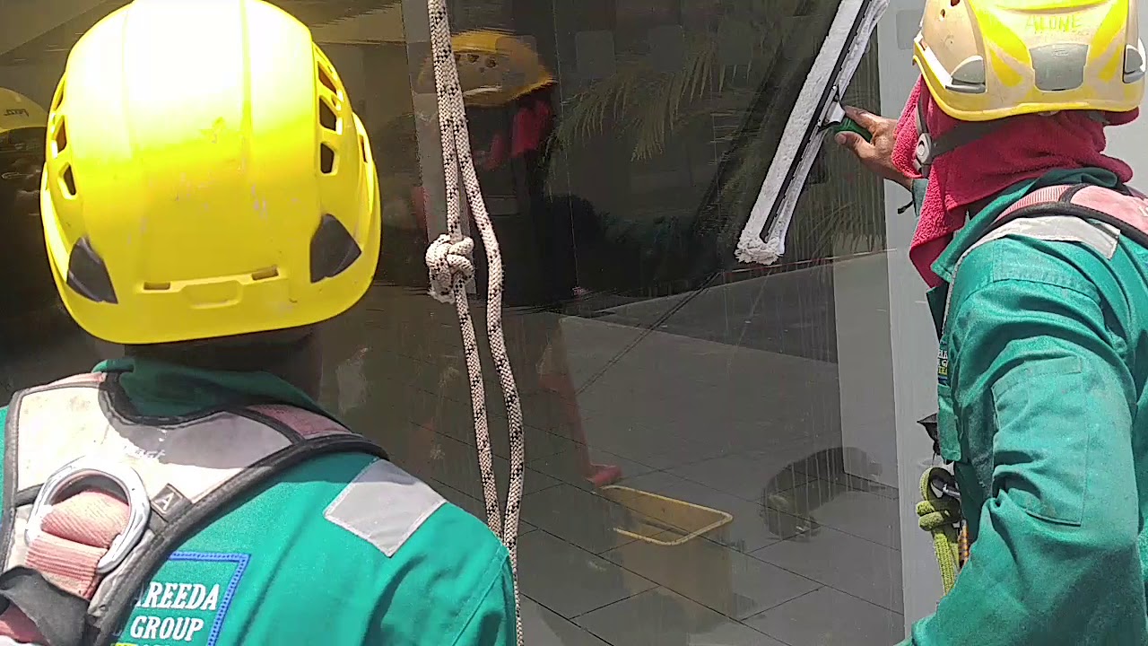 Rope Access glass cleaning - YouTube
