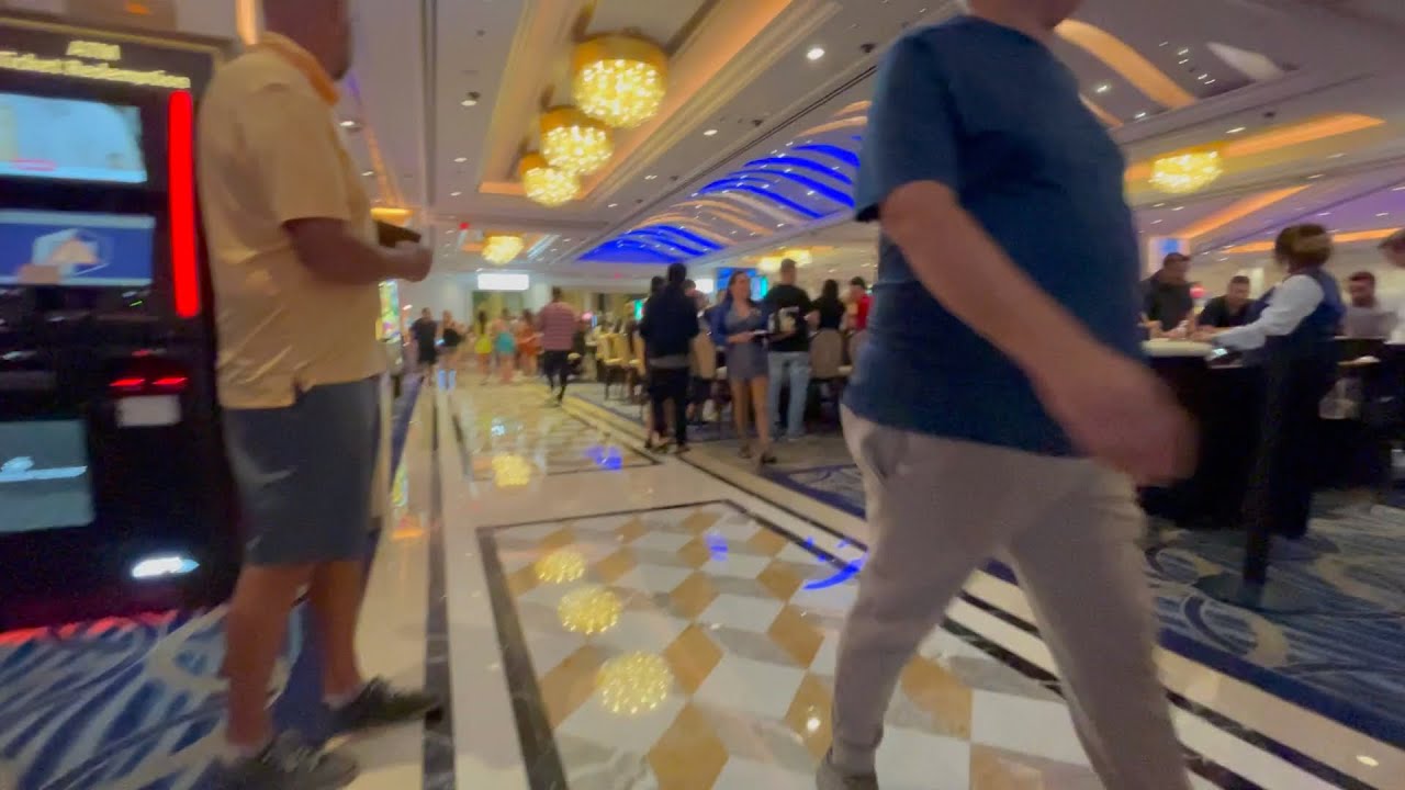 CASINO TOUR: PALAZZO Las Vegas Casino Walk and Slot Tour - YouTube