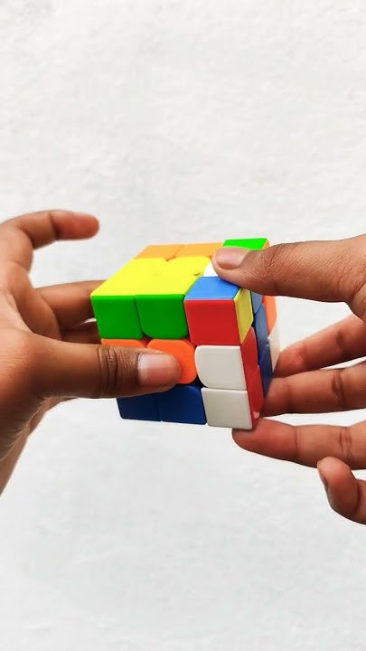 Rubik's cube magic trick revealed... Now you can impress your friends😄# ...
