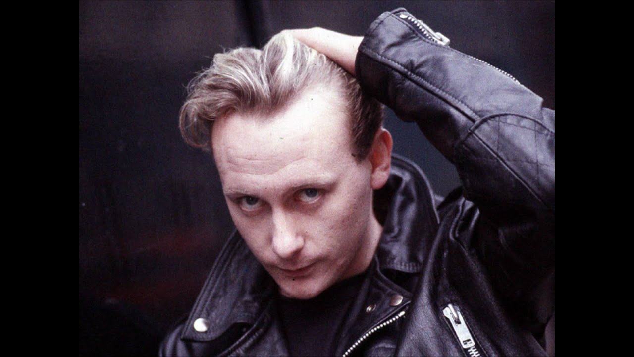 Robert Marlow - The Kiss - YouTube