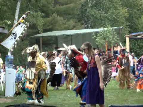 PowWow@algonquin - YouTube