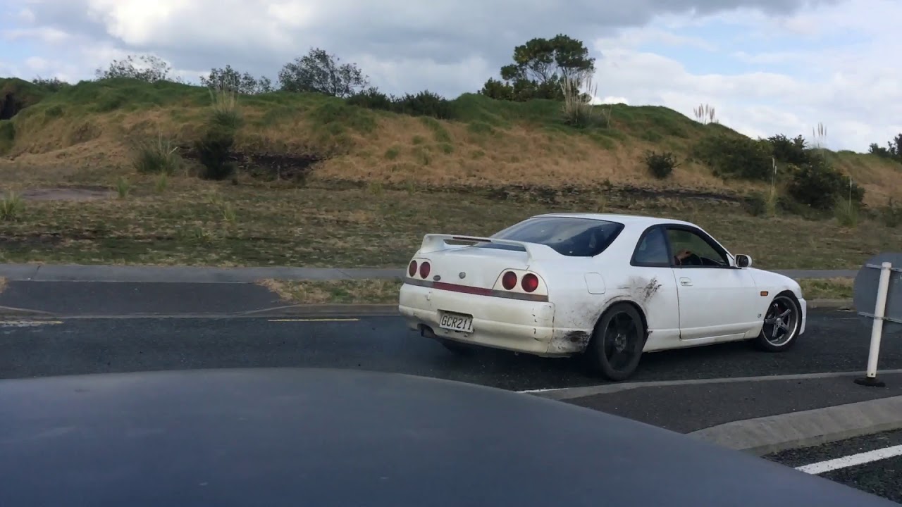 RB20E R33 Round 3 (extended cut) - YouTube