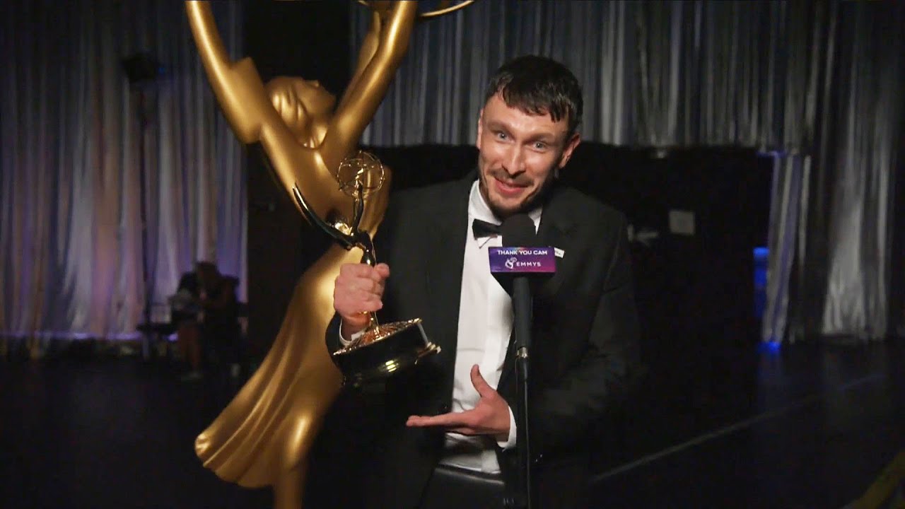 Richard Gadd: 76th Emmy Awards Thank You Cam - YouTube
