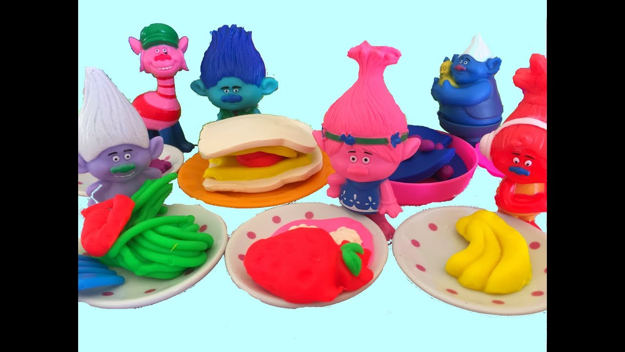 LearnColours&Food with Trolls Picnic Poppy Strawberry Branch Sandwich ...