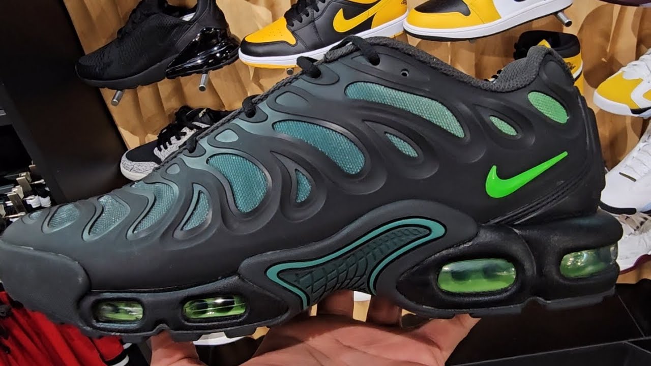 Nike Air Max Plus TN Drift Black Volt 4K POV / Don Alpha Cleat SKU ...