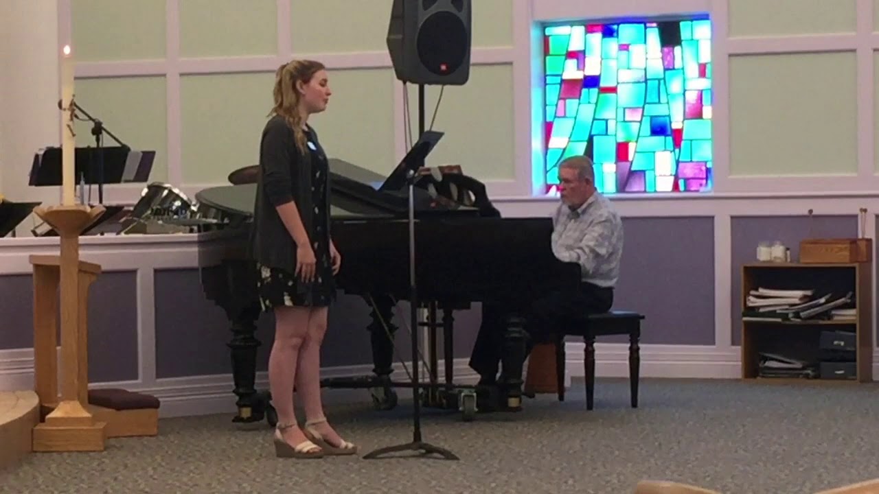 Miranda Wolf singing at Trinity Lutheran Church 2017 - YouTube