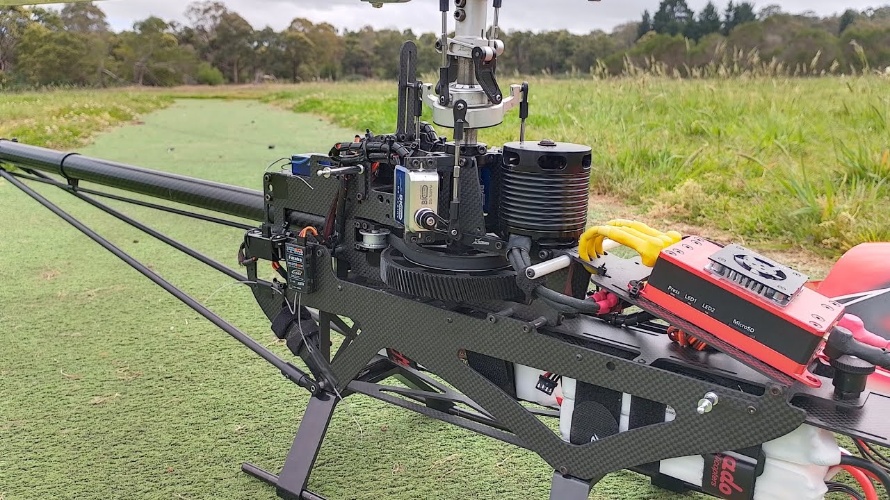 XL Power Specter 700 V1 - Smooth flying - YouTube