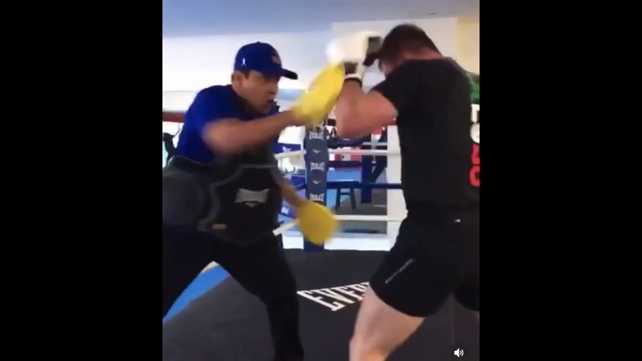 Canelo on mitts - EsNews boxeo - YouTube