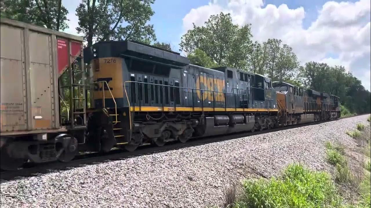 CSX 3118 leads Eastbound E729 - YouTube