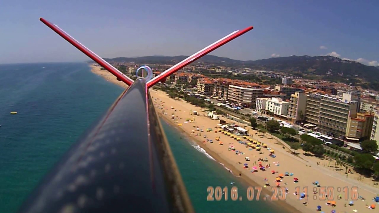PUBLICIDAD CON DRONES - YouTube