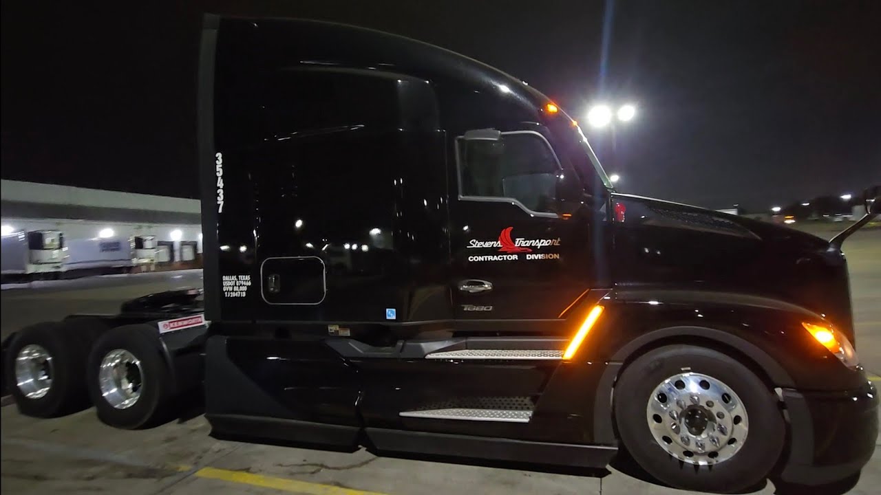 2026 KENWORTH T680 WALK AROUND AND DIGITAL MIRRORS - YouTube