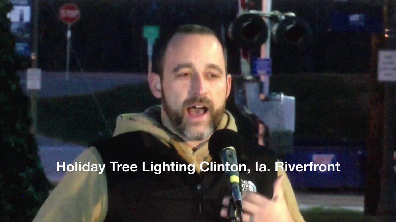 Holiday Tree Lighting Clinton, Ia Riverfront - YouTube