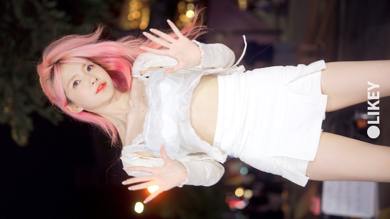 [8K120FPS] 서영 직캠 ‘빨개요’ @라이키오리지널 220716 - YouTube