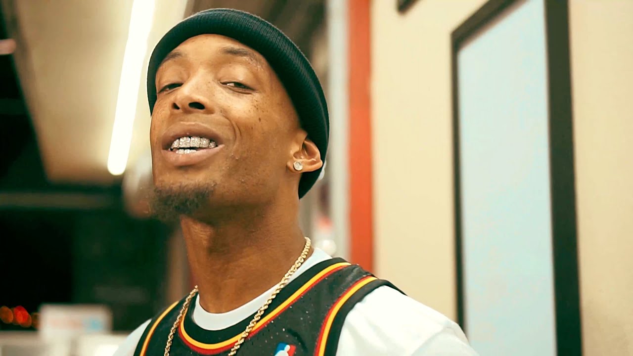 Wacotron - Early Bird (Official Music Video) - YouTube