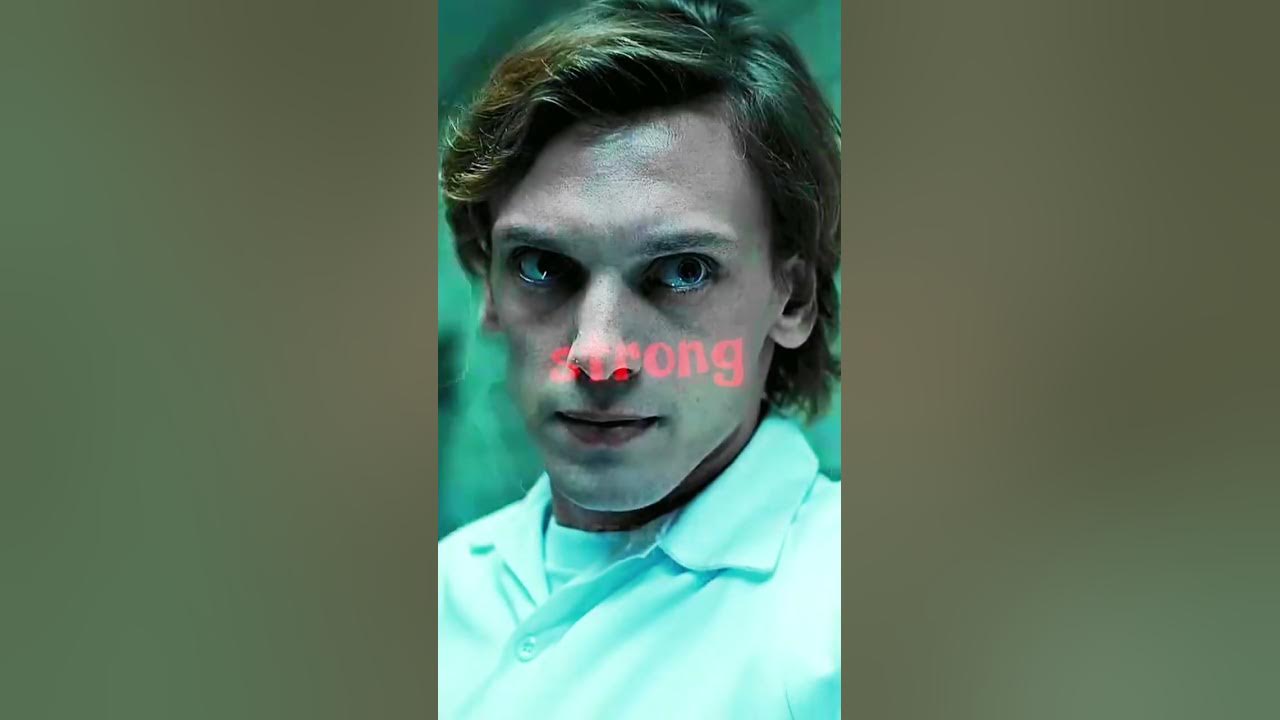 6-feet-tall-and-super-strong-shorts-strangerthingsedit