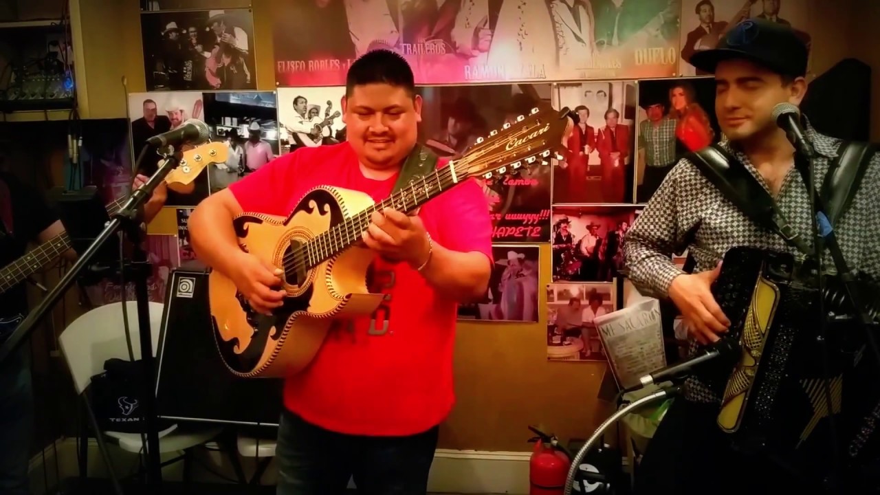 Ahi Perdimos Todo-El Chapete de Los Huracanes Del Norte - YouTube