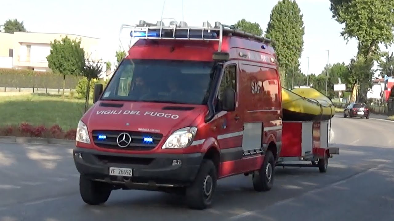AF/SAF Sprinter + RI/SAF Vigili del Fuoco di Treviso - Italian Fire ...