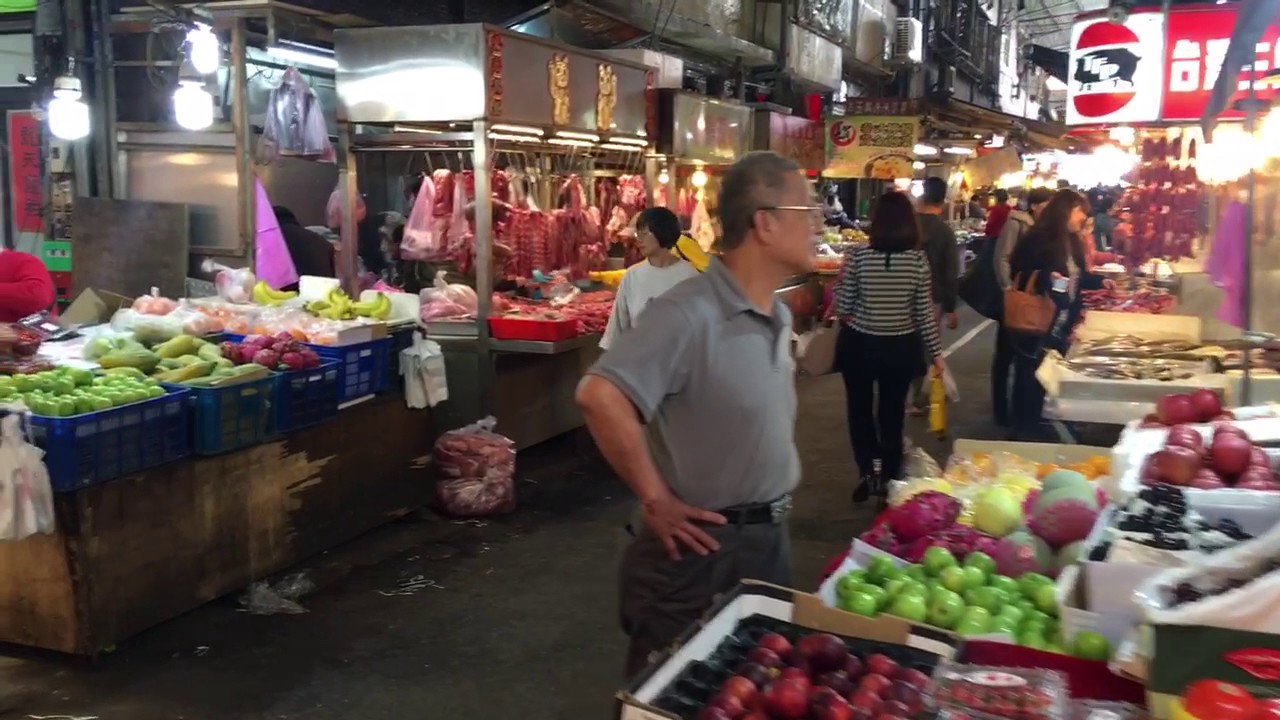 Taichung Xiangshang Market 向上市場台中 - YouTube