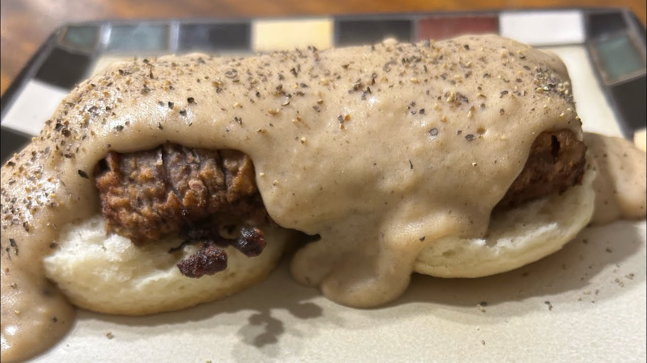 Old Country Steak Biscuits n Gravy, nothing fancy, just goodness n love ...