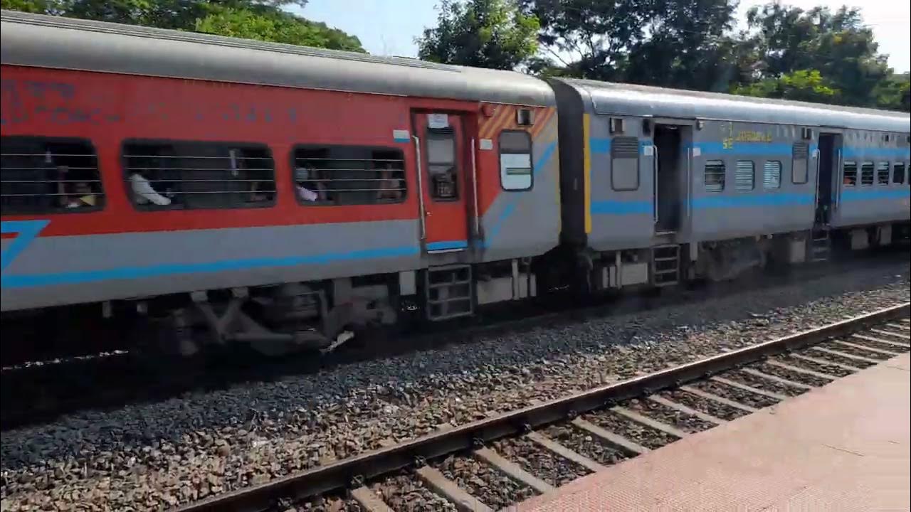 18637 Hatia-SMVT Bangalore Express hauled by Tatanagar WAP-7 37260 at Marripalem Railway Station ...