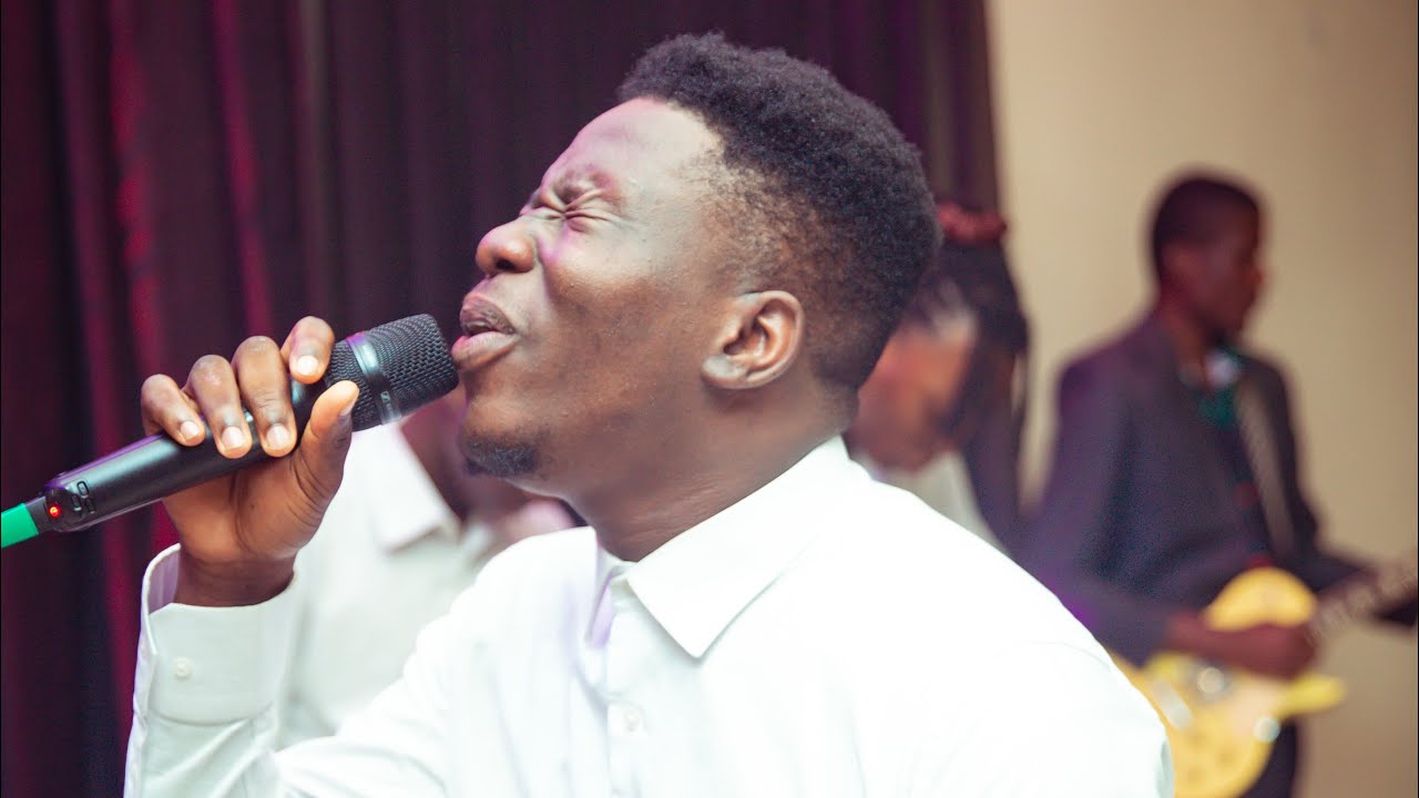 NIGHT OF WORSHIP FT ISAAC OLASUBOMI |EFE NATHAN | AMOS FENWA - YouTube