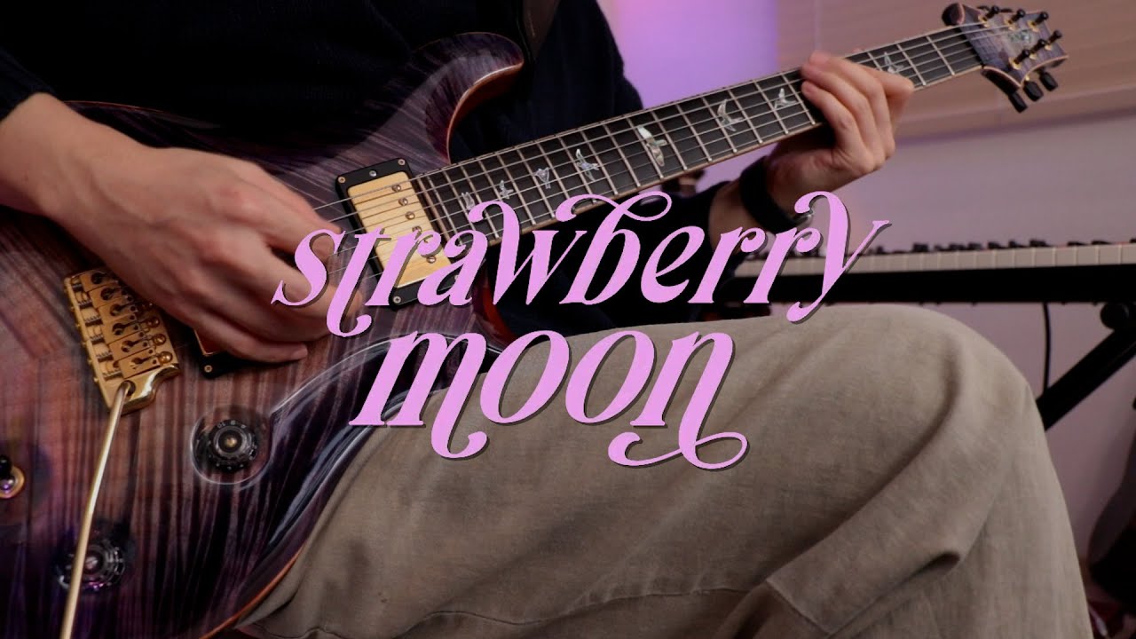 IU(아이유) _ strawberry moon - YouTube