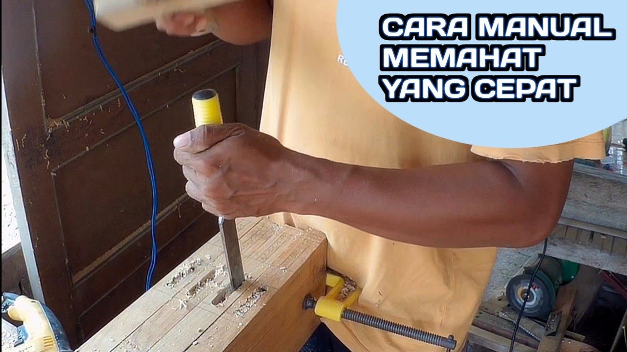 begini cara manual yang lebih cepat untuk memahat kayu ram pintu - YouTube
