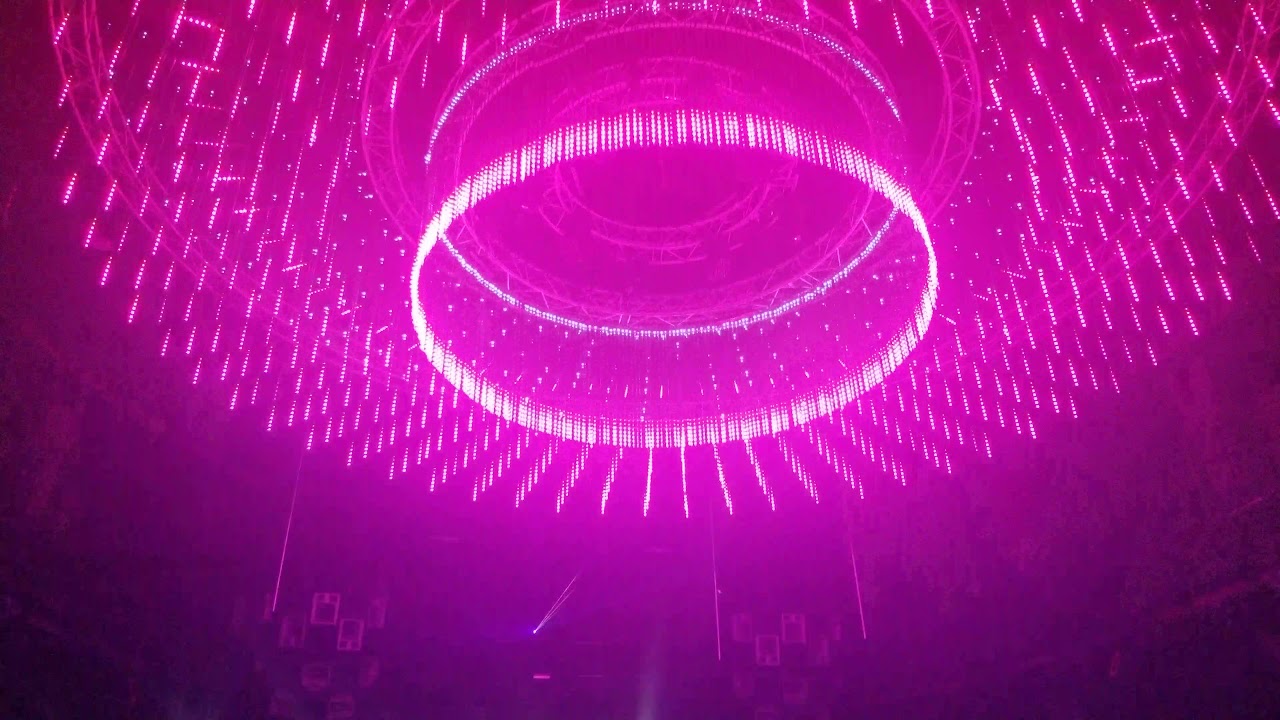 Colosseum night club lights (Jakarta) - YouTube