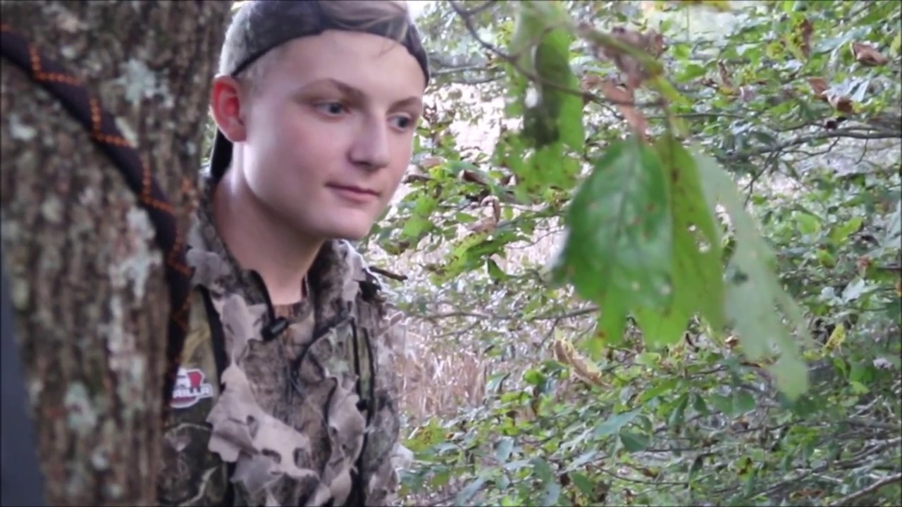 Traditional bow hunt. Drake's first archery deer. - YouTube