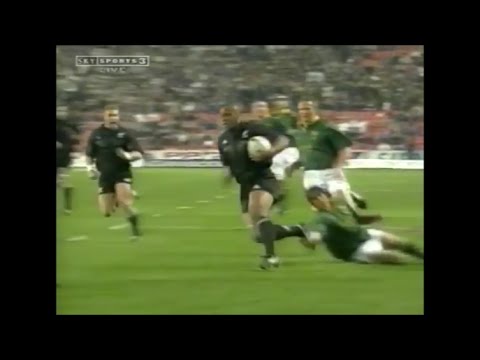 Rassie Erasmus try saving tap tackle on Lomu - YouTube