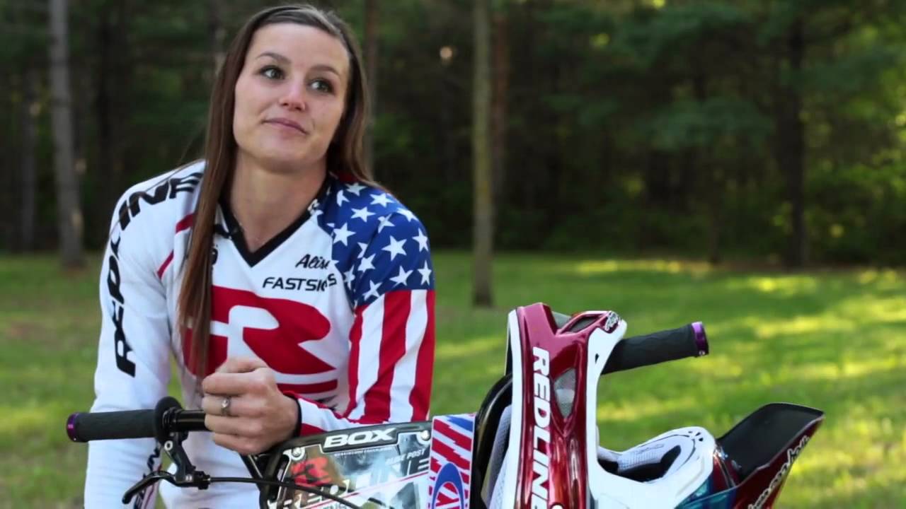 Alise Post Behind The Scenes - YouTube