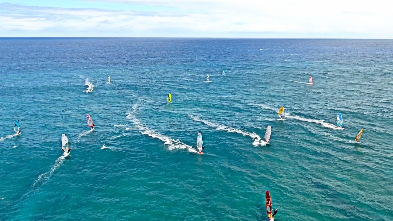 Ho'okipa Windsurfing from above - YouTube