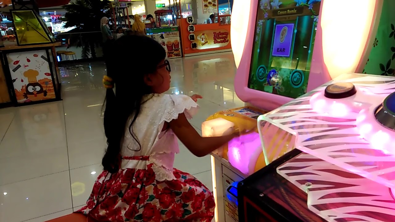 Callysta putri - YouTube