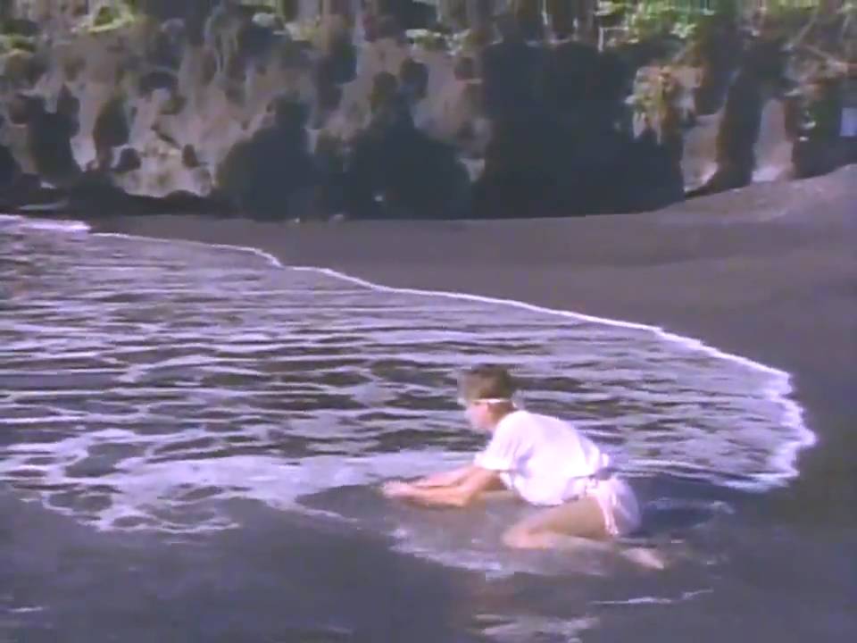 オリビア・ニュートン・ジョン OLIVIA NEWTON-JOHN - PHYSICAL(1981) - YouTube