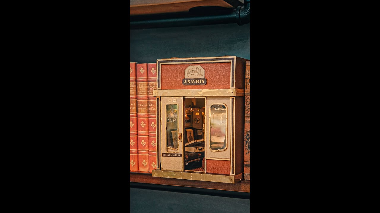 1940s Train Cabin (Motion Scene) DIY Book Nook Shelf Insert Craft Kit ...