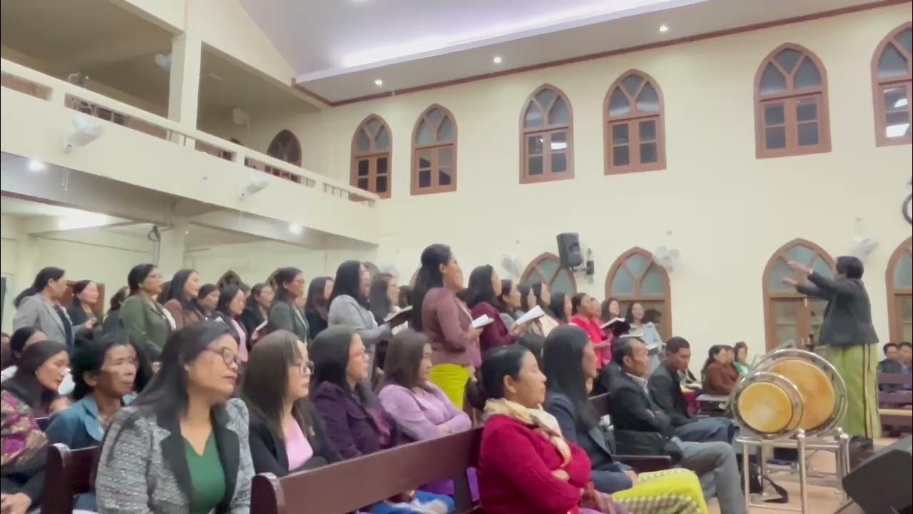 Mamit Hmunsam Kohhran Hmeichhe Zaipawl- Hla mawi sak duh tak mai ka nei. - YouTube