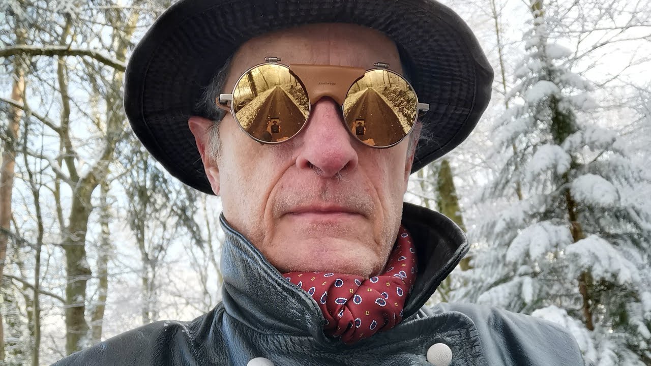 Where is the Baseline? New song of Rudolf the tall white Alien. - YouTube