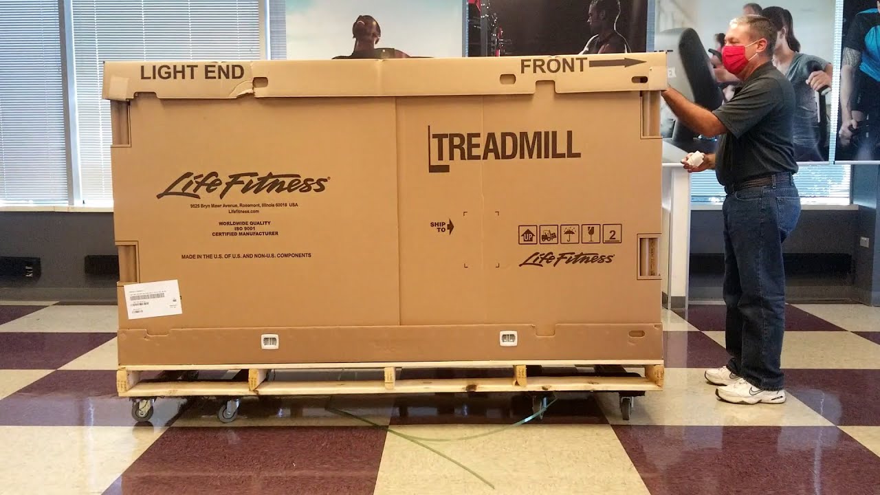 Treadmill One Box Timelapse | Life Fitness - YouTube