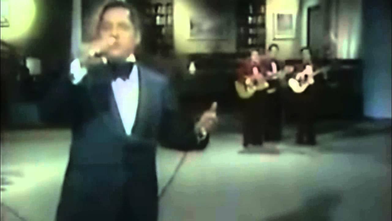 Julio Jaramillo, video cantando en vivo. - YouTube